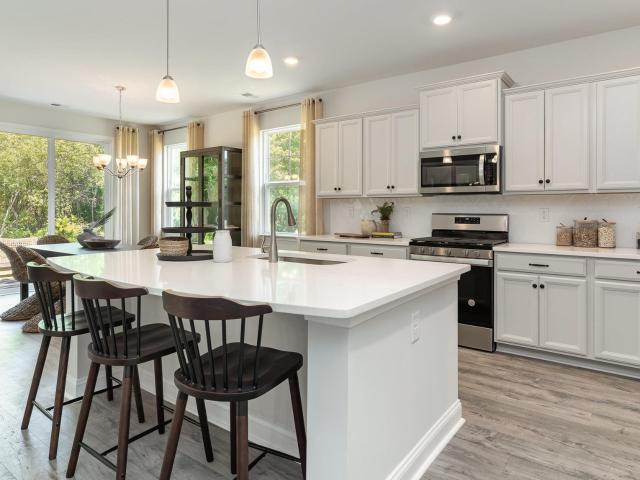 6013 Paddington Ct