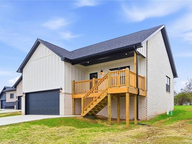 6013 Redberry Juniper Dr, Charlestown, IN 47111