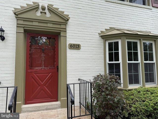 6013 Stoneygate Ct, Springfield, VA 22152