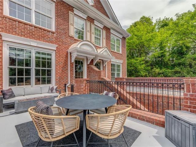 6013 Waters Edge Trail
