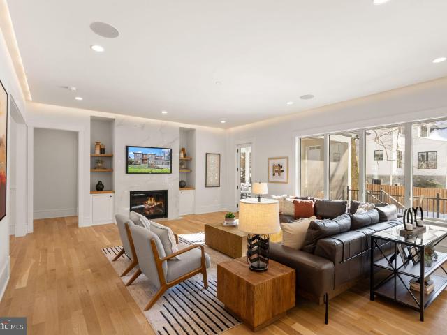 6013 Woodland Ter, McLean, VA 22101 | MLS #VAFX2287