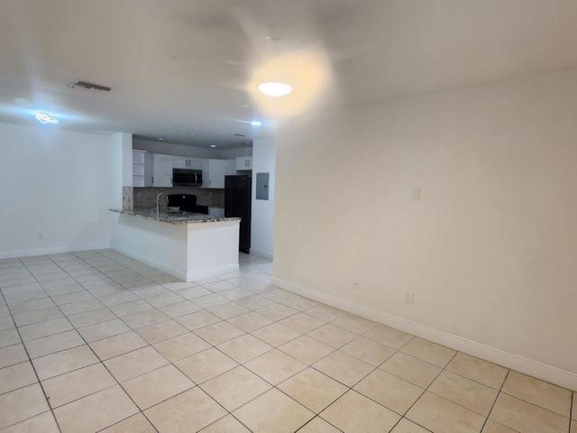 6013 10th Ave N, Unit 208, Greenacres, FL 33463 | MLS #R11131