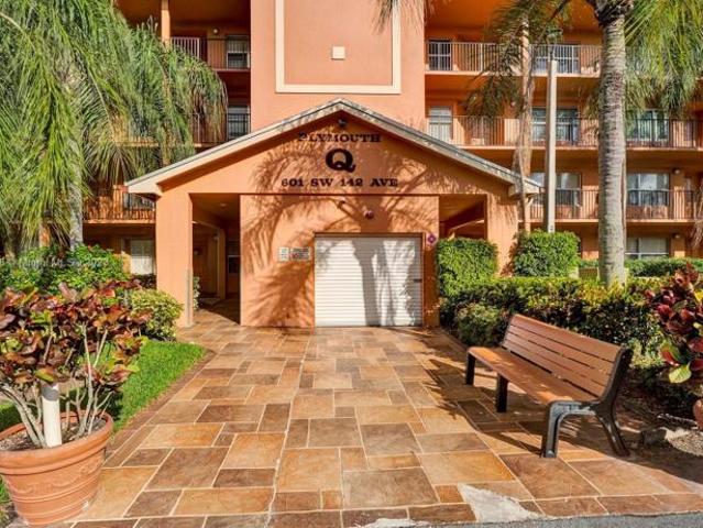601 142nd Ave SW #404Q, Pembroke Pines, FL 33027