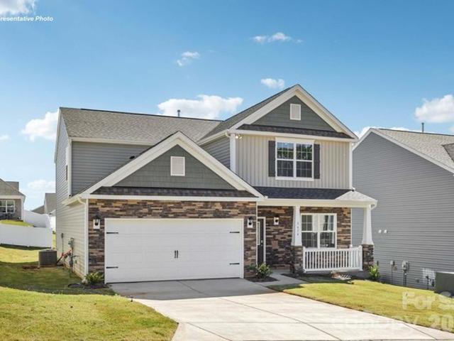 601 17th Avenue Dr NE, Hickory, NC 28601