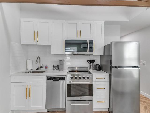 601 603 Tampa Bay Growth Fund Principal LLC 1 Bedroom Apartment for Rent at 601 Lyndhurst St, Dunedin, FL 34698
