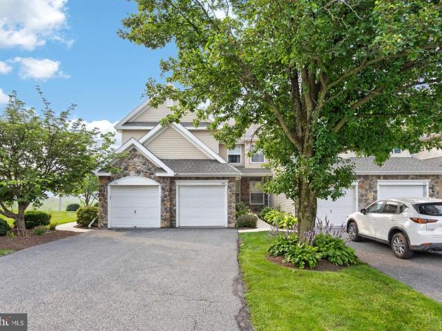 601 Country Lane
