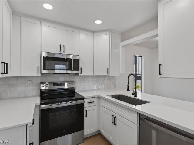 601 Cabrillo Circle 859