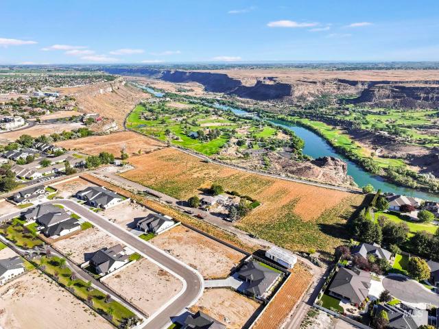 601 Canyon Falls Drive