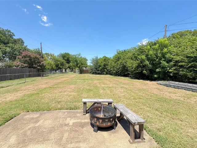 601 Carpenter Dr, Garland, TX 75040 | MLS #21339