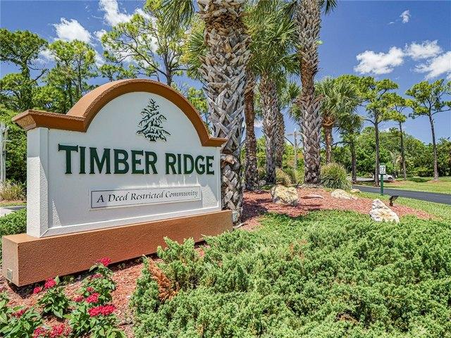 601 Centre Ct SW Apt 101, Vero Beach, FL 32962