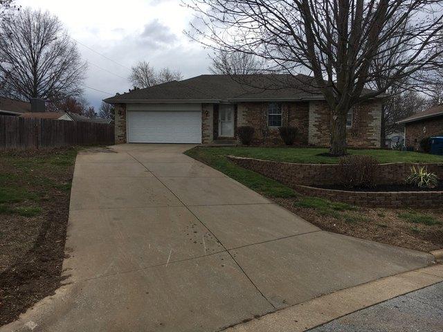 601 Cypress Ave, Nixa, MO 65714