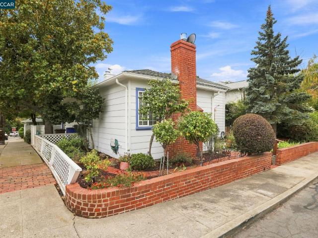 601 Alhambra St