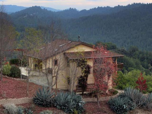 601 Blue Jay Way, Felton, CA 95018