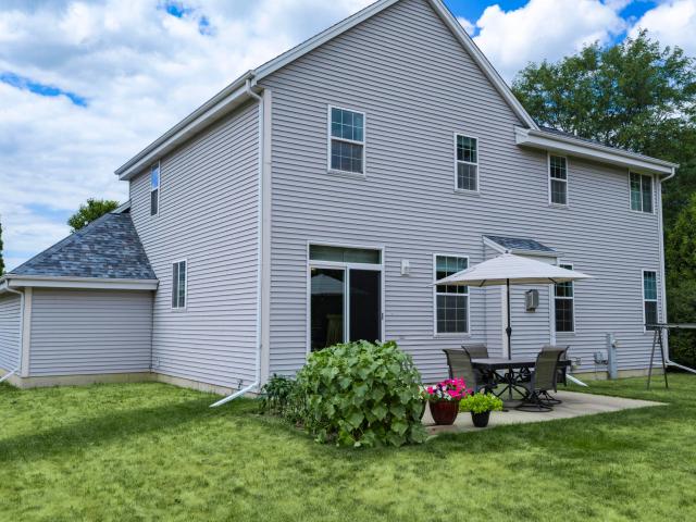 601 Bridlewood Ln
