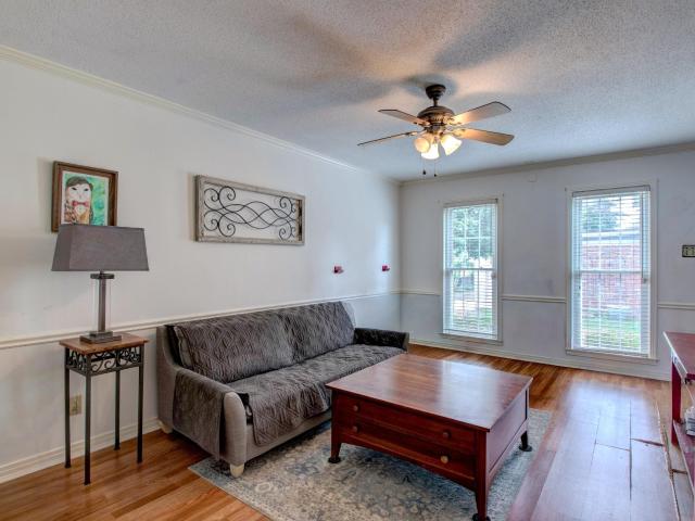 601 Brookside Drive, Apt 8