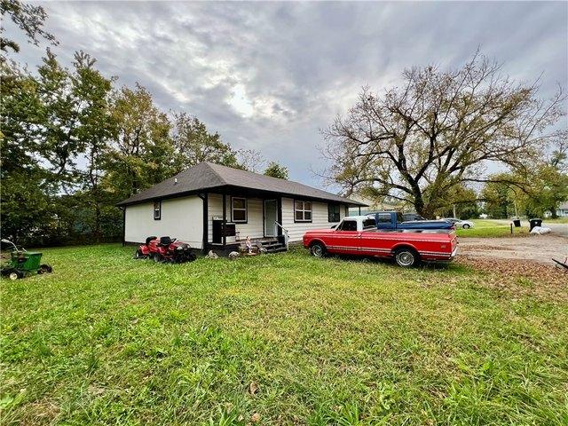 601 Buell Pl, Green Forest, AR 72638