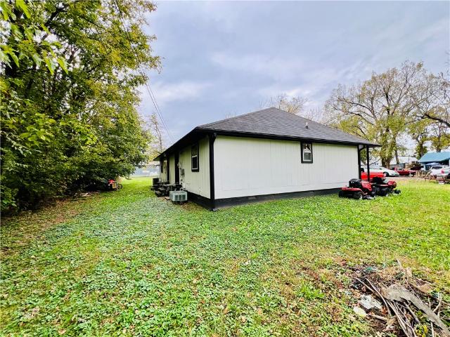 601 Buell Place