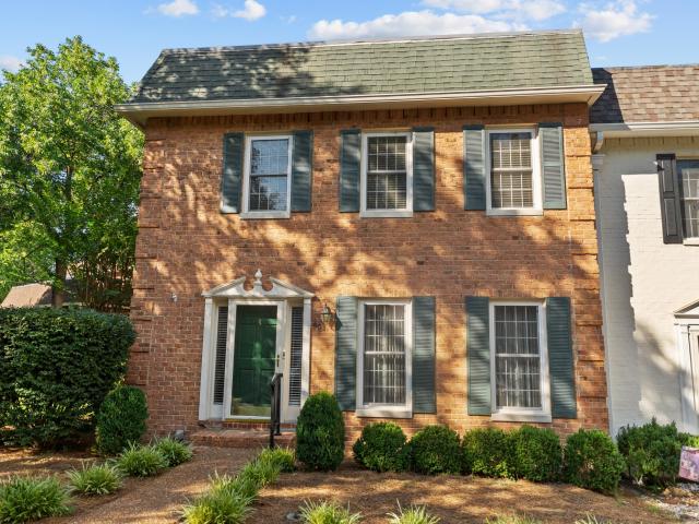601 Glenn Cir