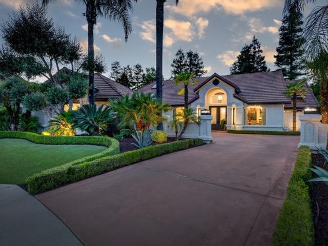601 Decatur Ave, Clovis, CA 93611