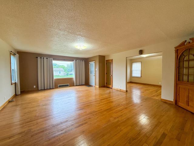601 E Walnut Street