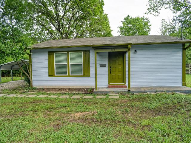 601 Elm St, Bastrop, TX 78602 | MLS #3033 | Compass