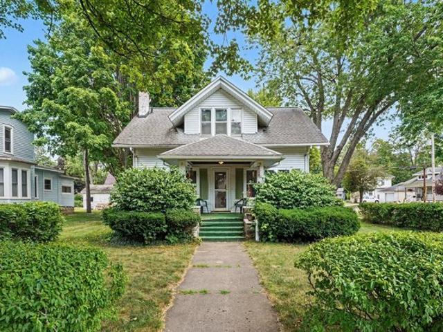 601 Elm St, Three Rivers, MI 49093
