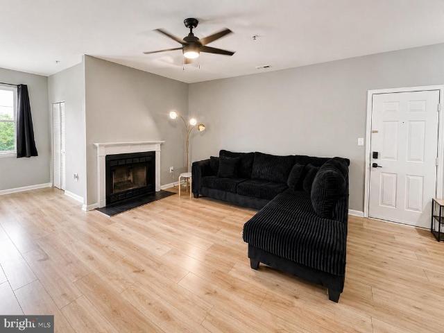 601 Forest Walk Lane # 103
