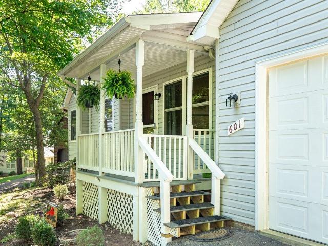 601 flower dr