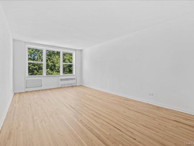 601 Kappock Street 5F