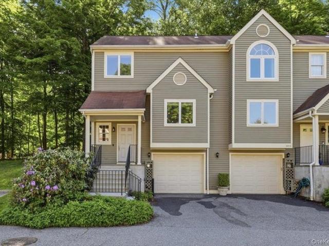 601 Kensington Way, Mount Kisco, NY 10549