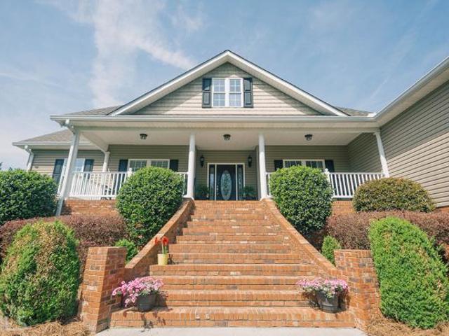 601 Heritage Cir, Chatsworth, GA 30705