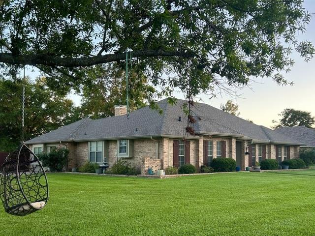 601 Highland Oaks St, Mount Vernon, TX 75457