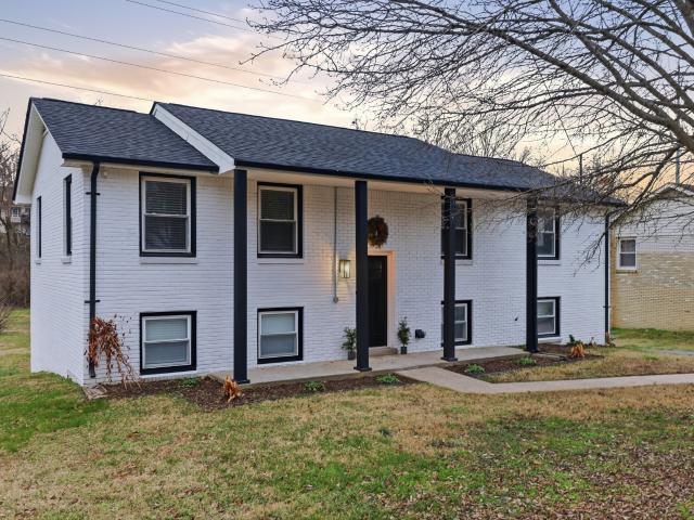 601 Huntington Pkwy