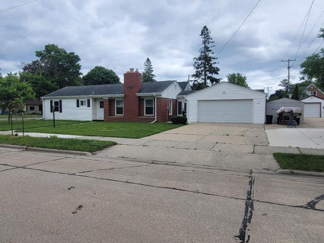 601 Isabelle Ave