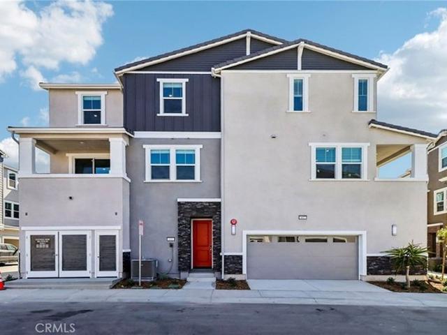 601 Lotus Dr, San Marcos, CA 92069