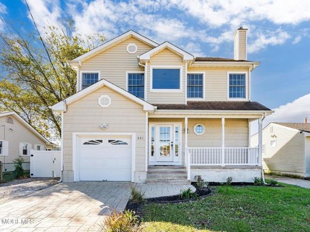 601 Laurel Blvd, Lacey, NJ 08734