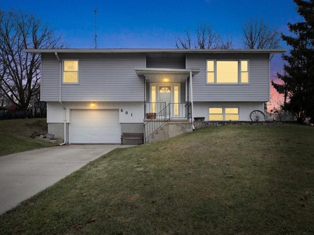 601 Labaree St, Watertown, WI 53098