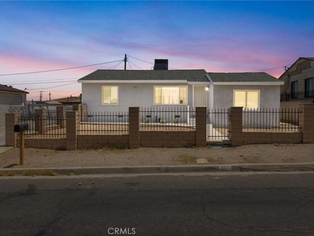 601 Lillian Dr, Barstow, CA 92311