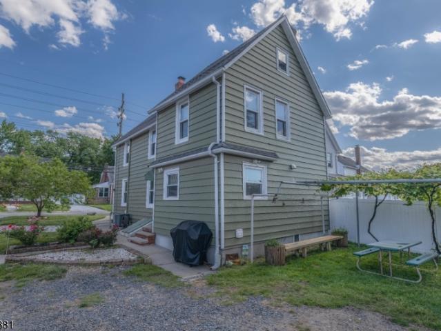 601 Main St