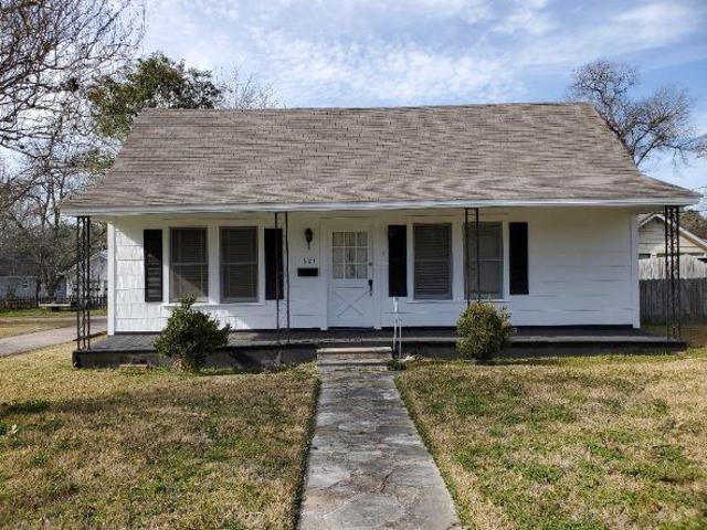 601 MANLEY ST, 2 beds, 1 full bath