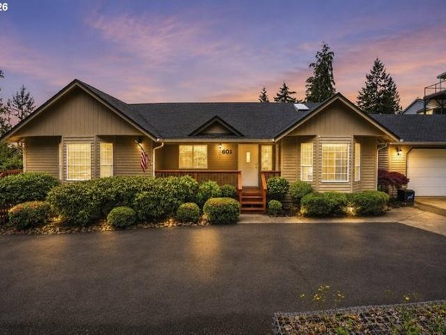 601 N 5th St, Kalama, WA 98625