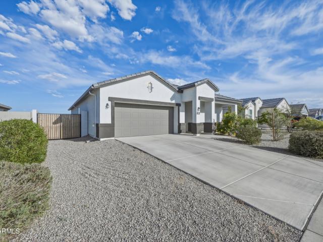 601 N 13TH Place