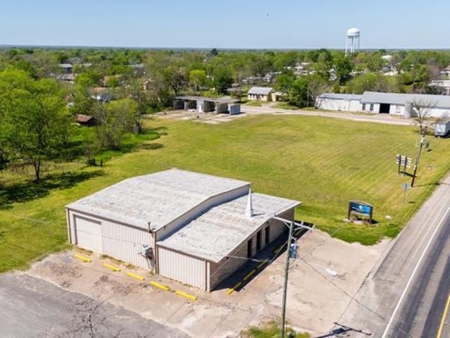 601 N May St, Madisonville, TX 77864