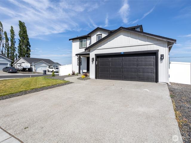 601 N Oak St, Tieton, WA 98947 | MLS #2514 | Compass