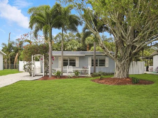 601 N Pennock Ln, Jupiter, FL 33458