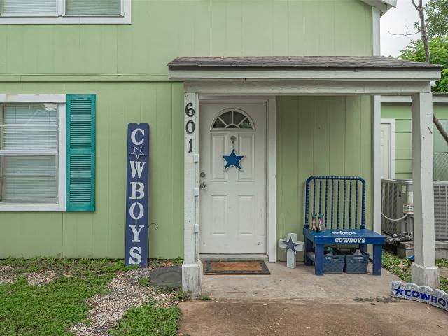 601 N Resident Street