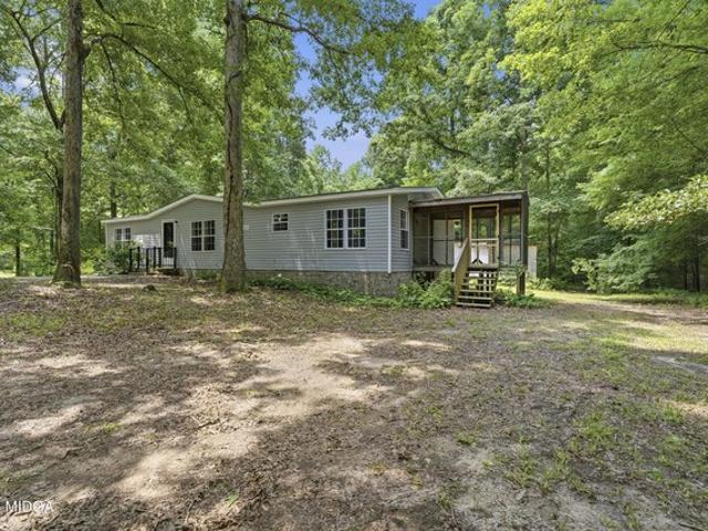 601 Natures Trl, Forsyth, GA 31029
