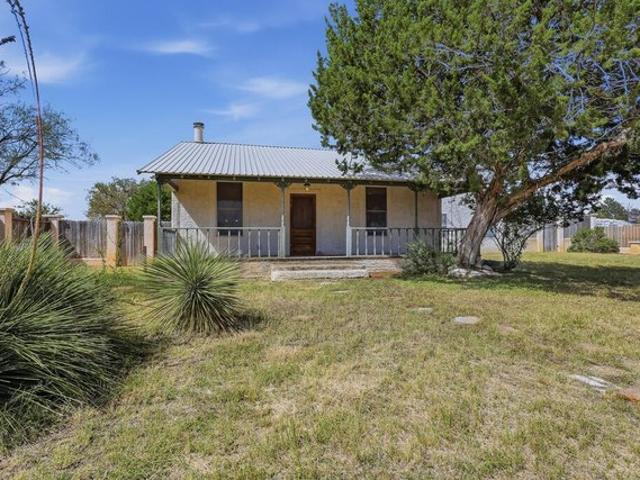 601 NE 5th, Marathon, TX 79842
