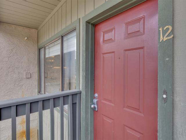 601 Nelray Blvd # 12