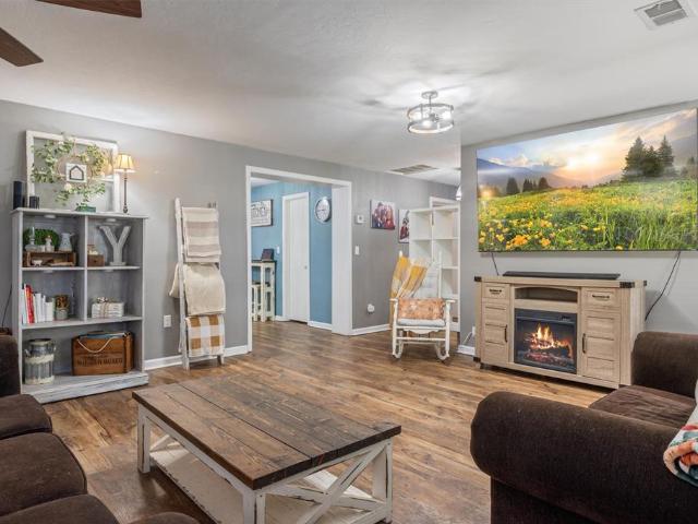 601 S 8th Street Drive